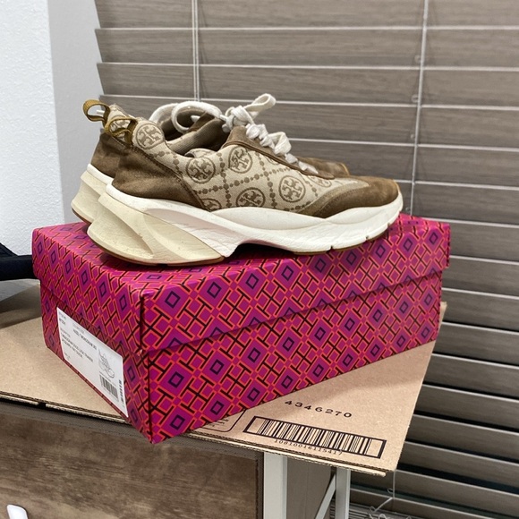 Tory Burch | Shoes | Tory Burch Hazel T Monogram Trainers | Poshmark